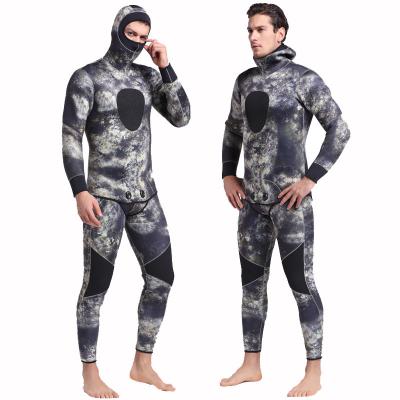 China 5mm Camouflage  wetsuit with cap& two-piece neoprene  diving suit&high-elastic men's surfing suit for sale