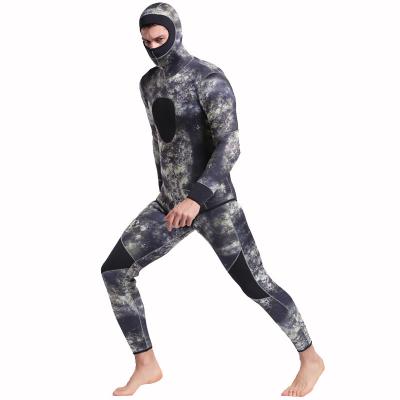China Hot sale 5mm Camouflage  wetsuit with cap& two-piece neoprene  diving suit&high-elastic men's surfing suit for sale