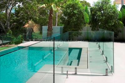 China Frameless Glass Railing Balustrade Pool Fence Outdoor Swimming Pool Glass Fencing for sale