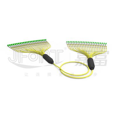 Cina 3.0mm pre hanno terminato il ramo esterno giallo della guaina LC/APC dei centri G657A1 del cavo a fibre ottiche 24 in vendita
