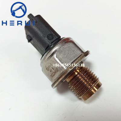 China 35PP1-2 130635805 35PP1-1 Fuel Rail Pressure Sensor For A3 A4 A5 A6 Q5 for sale