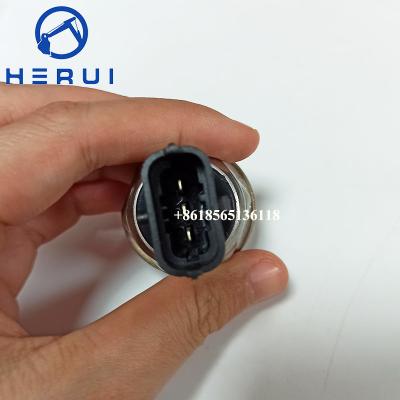 China 35PP1-2 130635805 35PP1-1 Fuel Rail Pressure Sensor For A3 A4 A5 A6 Q5 for sale