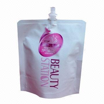 Cina Il colore di stampa di plastica sta sui sacchetti con il becco per i cosmetici in vendita