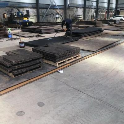 Cina 4+4/5+3/10+10 laminato a caldo rivestito usura acciaio rigido core di flusso saldatura filo di saldatura elettrodo carburo saldatura piastra sovrapposizione in vendita