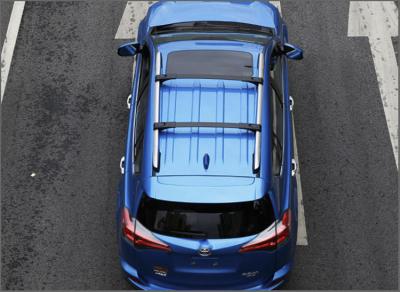 Cina Messo di universale del tetto 2 crociera lo scaffale 2012-2017 di tetto di Toyota Rav4 in vendita