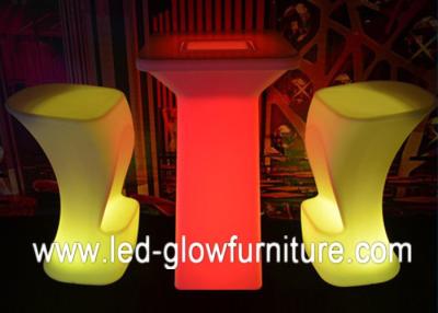 China A cadeira da barra do diodo emissor de luz/tamboretes de incandescência modernos, plástico de polietileno iluminou a tabela de cocktail à venda