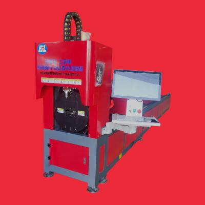 Cina Tagliatore a laser per tubi CNC 6000W per tubi metallici fino a 6 m di lunghezza in vendita