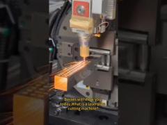 Snijmachine voor het snijden van hekbuizen