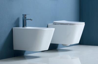 Cina hotel quadrato della parete di 8cm della parete compatta residenziale di Hung Toilet Black Flush For 2x4 in vendita