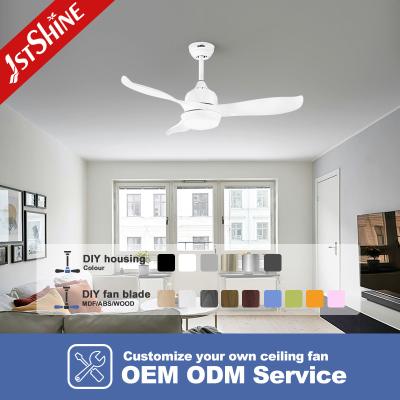 China Fã de teto reversível de controle remoto do motor das lâminas do ABS do OEM com luz à venda