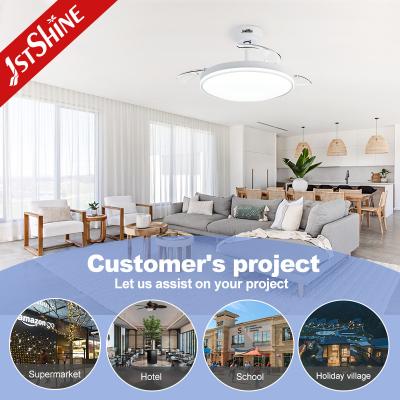 China Retractable Smart LED Ceiling Fan Light , Quiet DC Motor Fan Light for sale