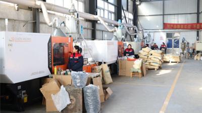 Cina Colori personalizzati Scegli il nostro servizio di stampaggio a iniezione di plastica per le parti del tuo prodotto in vendita
