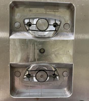 Cina Fabbricazione di connettori multi-pin per potenza pesante su misura con materiale ABS/PP/PS/PE/PVC/PA6/PA66 e colori personalizzati in vendita