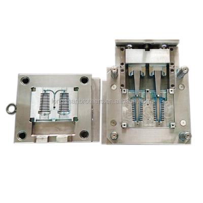 China Persoonlijk gepolijst spuitgieten Plastics voor niveau Computerized Numerical Control Plastic Parts Productie en gieten Te koop