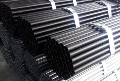 Cina Tubo d'acciaio senza cuciture laminato a freddo St37 di precisione trafilato a freddo per la caldaia e lo scambiatore di calore in vendita
