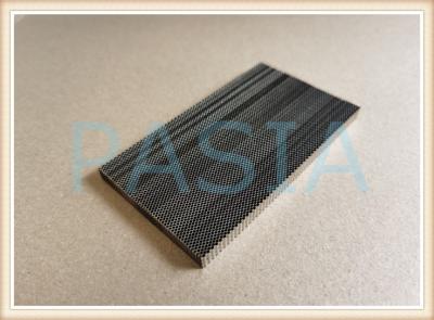 Cina 304 Honeycomb Stainless Steel Core For Scientific Instruments in vendita
