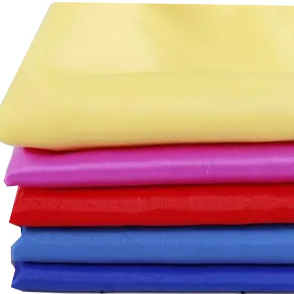 Quality 170T 38gsm Polyester Taffeta Fabric Lining Plain Dyed Pattern Waterproof for sale