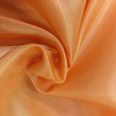 China 170 180 190 Polyester Taffeta Fabric Waterproof 60gsm Woven Fabric à venda