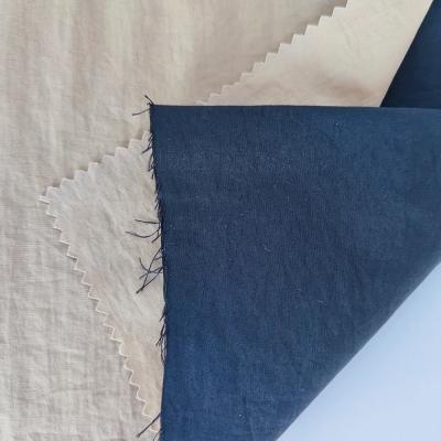 Cina 100% Waterproof Polyester Fabric Semi Dull Taslon Fabric For Men Shirts Tent 228t Taslon Fabric in vendita