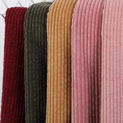 Cina Washed Cotton Woven Corduroy Fabric For Autumn Winter Pants Coat in vendita