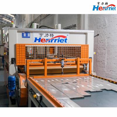 China Thermal-Oil-Heated Aluminum Honeycomb Hot Press Machine with 50Ton Maximum Pressure and 3000mm*1500mm Workbench for sale