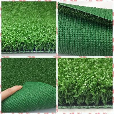 Cina 15 mm altezza del palo rotolo di tappeto di erba sintetica per il campo di calcio in vendita
