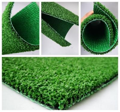 Cina 15 mm altezza del palo rotolo di tappeto di erba sintetica per il campo di calcio in vendita