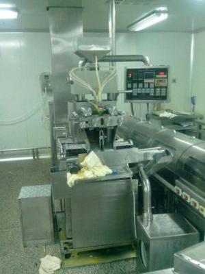 China Máquina de la cápsula de Softgel del aceite de Canabis con el rodillo de acero inoxidable poroso del aceite en venta