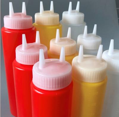 Cina La compressione di plastica della maionese di 3 ugelli di fori imbottiglia il contenitore vuoto della salsa del ketchup 350ml in vendita