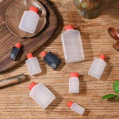 Cina Piccola bottiglia di plastica a perfetta tenuta 15ml 23ml della salsa dei sushi dell'all'aceto di Squeezy del quadrato in vendita