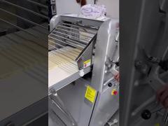 rolo resistente suscetível de revisão da massa de Yasur 0.75kw da máquina de Sheeter da massa da padaria de 500mm