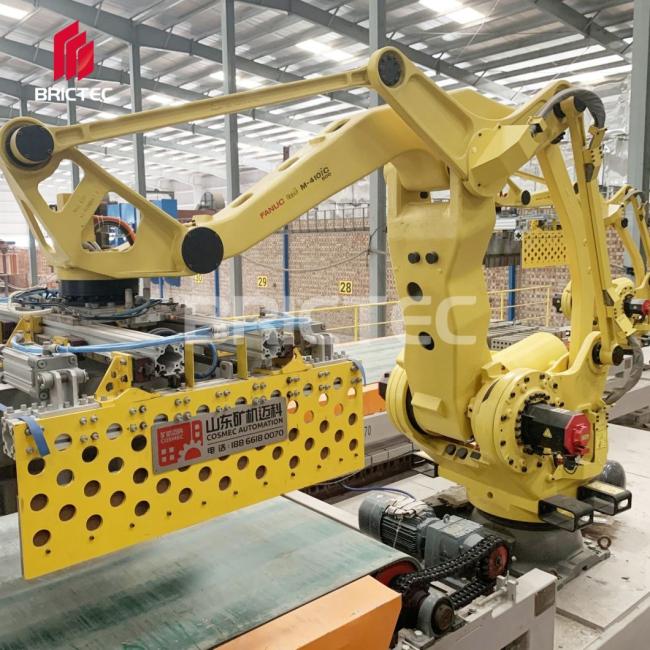 Fully Automatic Palletizing Robot That Greatly Improves Factory Efficiency