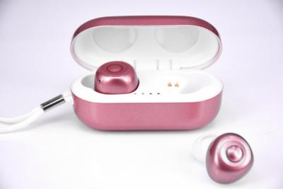Cina Mette in mostra Tws che la cuffia avricolare a comando a tocco impermeabile ad alta fedeltà Ipx7 impermeabilizza Earbuds per nuoto in vendita