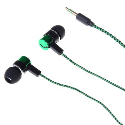 Cina Collegamenti intrecciati di nylon ad alta fedeltà di sport impermeabile in cuffia avricolare legata con corde di Iphone metallica orecchio Earbuds in vendita