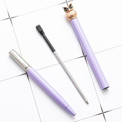 China 2022 Populaire Custom Logo Uil Ballpoint Pen met snelle verzending en Gel Pen Nieuwheid Te koop