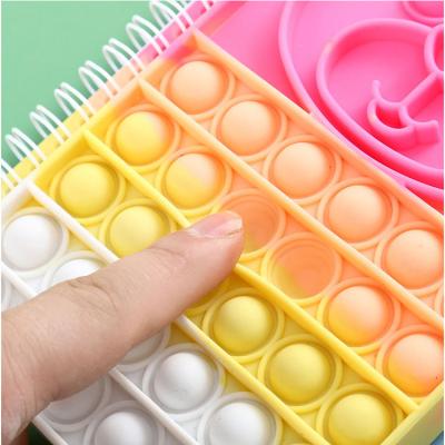 China Pop It Customizado Notebook Silicone Espiral Fidget Paper Book para os requisitos do cliente à venda