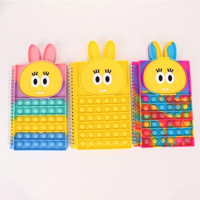 Cina Popolare A5 Cute Animal Pattern Silicone Colorato Push Sensory Bubble Fidget Pop Notebook Per Bambini in vendita