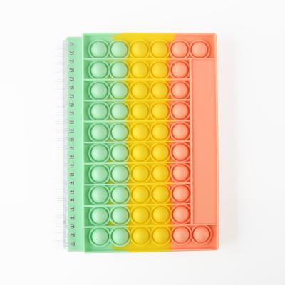 Cina Copertina in silicone impermeabile, bollino di decompressione, quaderno con 100 pagine interne e regalo in vendita