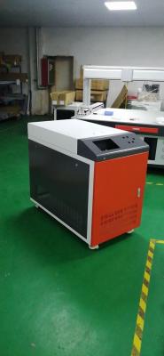 Cina Macchina tenuta in mano portatile della saldatura a laser di 1080nm 1kw per i materiali sottili in vendita