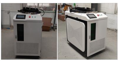 Cina Macchina tenuta in mano di pulizia del laser 50HZ, rimozione della ruggine del laser 1000W in vendita