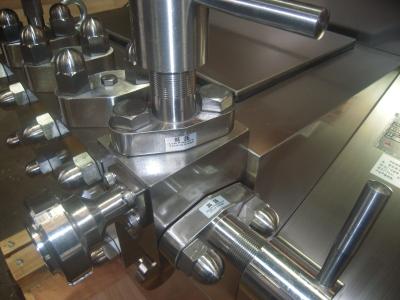 China Máquina do homogenizador do leite de duas fases/equipamento homogeneização do creme à venda