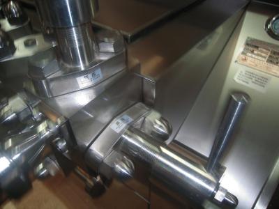 China Sanitary Ice Cream Homogenizer Machine With PLC Control Convenient for sale