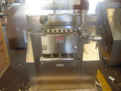 중국 8000L/H 내부 탱크 위생적 고압 균질화기 판매용