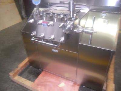 Cina 3 alta pressione dell'omogeneizzatore 3000L/H del gelato del pistone 40Mpa in vendita