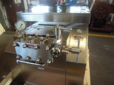 China Diaphragm 3 Plunger Sanitary Milk Homogenizer Machine for sale