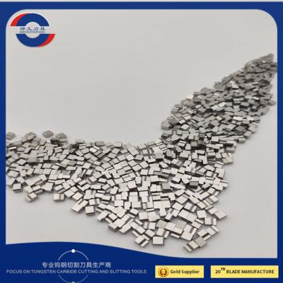 Cina Il tungsteno di HRA92 HRA93 ha visto che le punte hanno cementato le estremità attrezzi di carburo per la fabbricazione fredda della sega in vendita