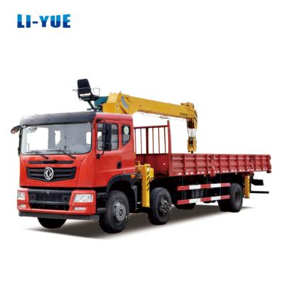 Cina 7 - 20 tonnellate Telescopic Boom Truck Monted Truck Crane Max. Altezza di sollevamento di 20,7 m in vendita