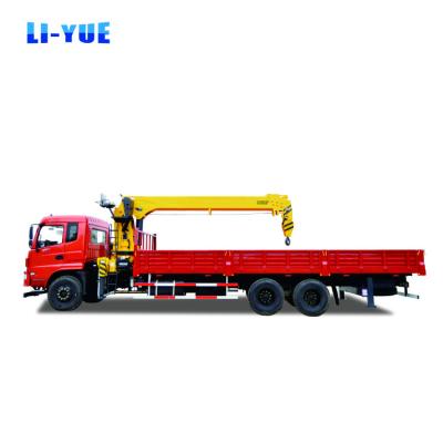 China Mobiele Hydraulische Mini Truck Gemaakte Kraan 130HP Dongfeng 4x2 Met Mand Te koop