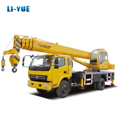 Cina Valvola idraulica personalizzabile 8 tonnellate Mini gru mobili per camion per la costruzione in vendita