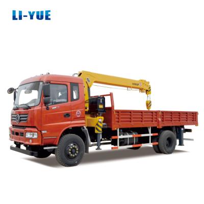 Cina Camion a gomma telescopico di 5 t montato Dongfeng 4x2 con valvola idraulica in vendita